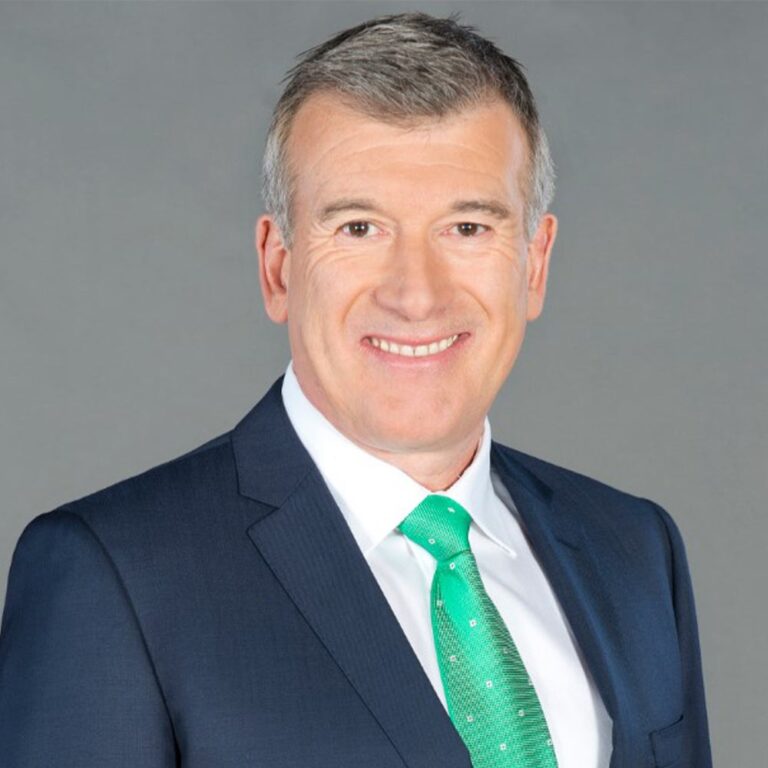 Stephen Quartermain Returns To TEN Eyewitness News First At Five ...